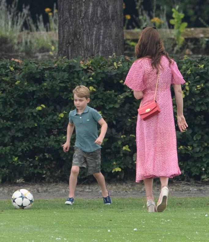 Кэтрин герцогиня Кембриджская Catherine Duchess Of Cambridge фото №1197702