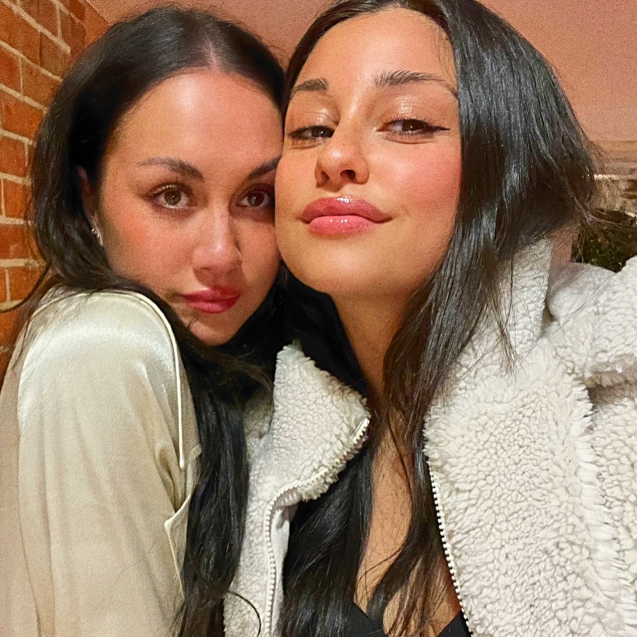 Yvette Monreal (Ивет Монреаль) в Инстаграм | Instagram | ThePlace